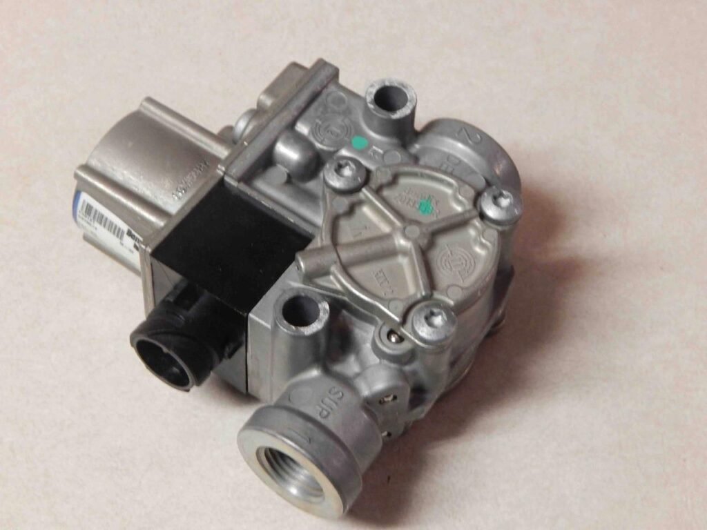 Bendix 802697, 4039487, 5015514, M-32 ABS Modulator Anti-Lock Brake ...