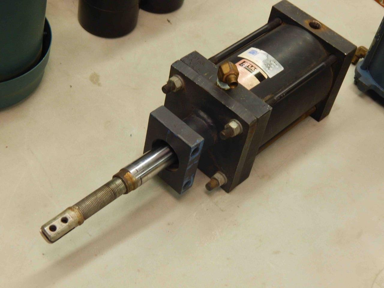 #451 Atlas Cylinder 531334 NM3 4×4.5 , 4" Bore , 4-1/2" Stroke , 1 ...